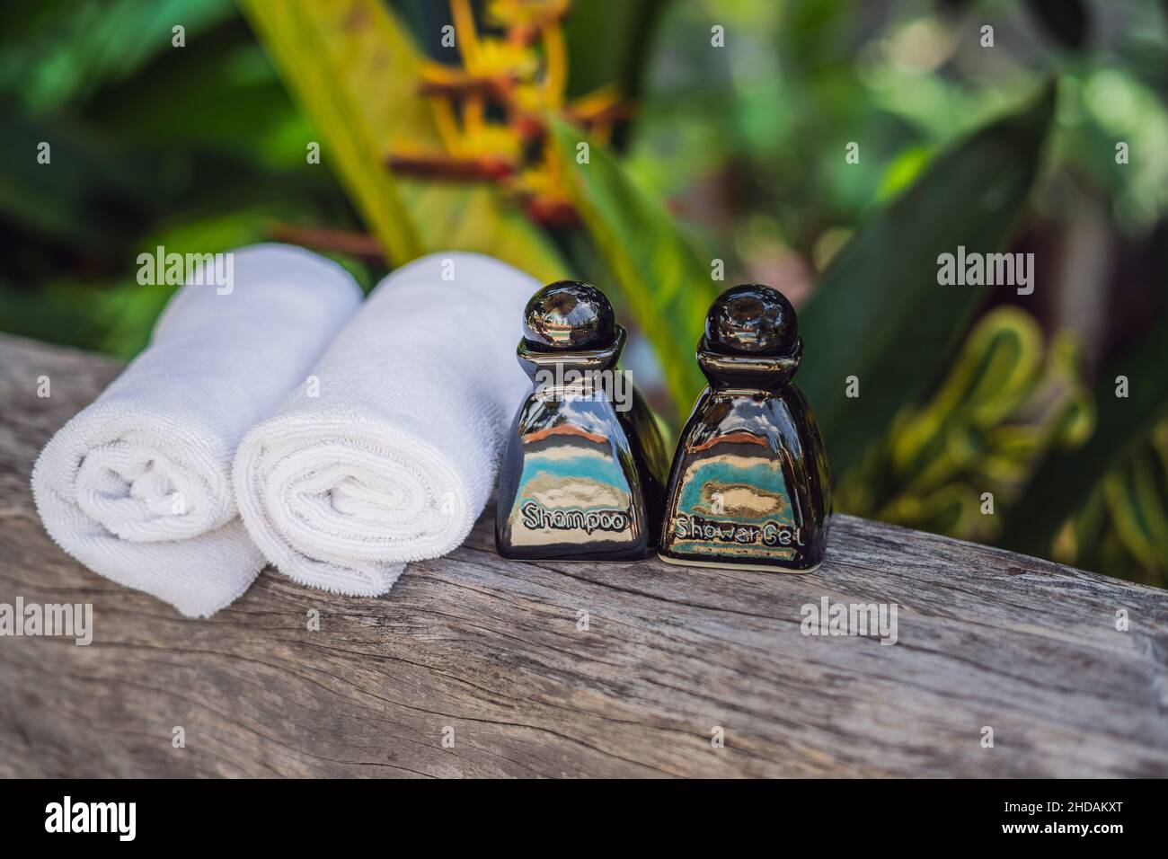 hotel amenities kit spa, soap, shampoo, towels Stock Photo - Alamy