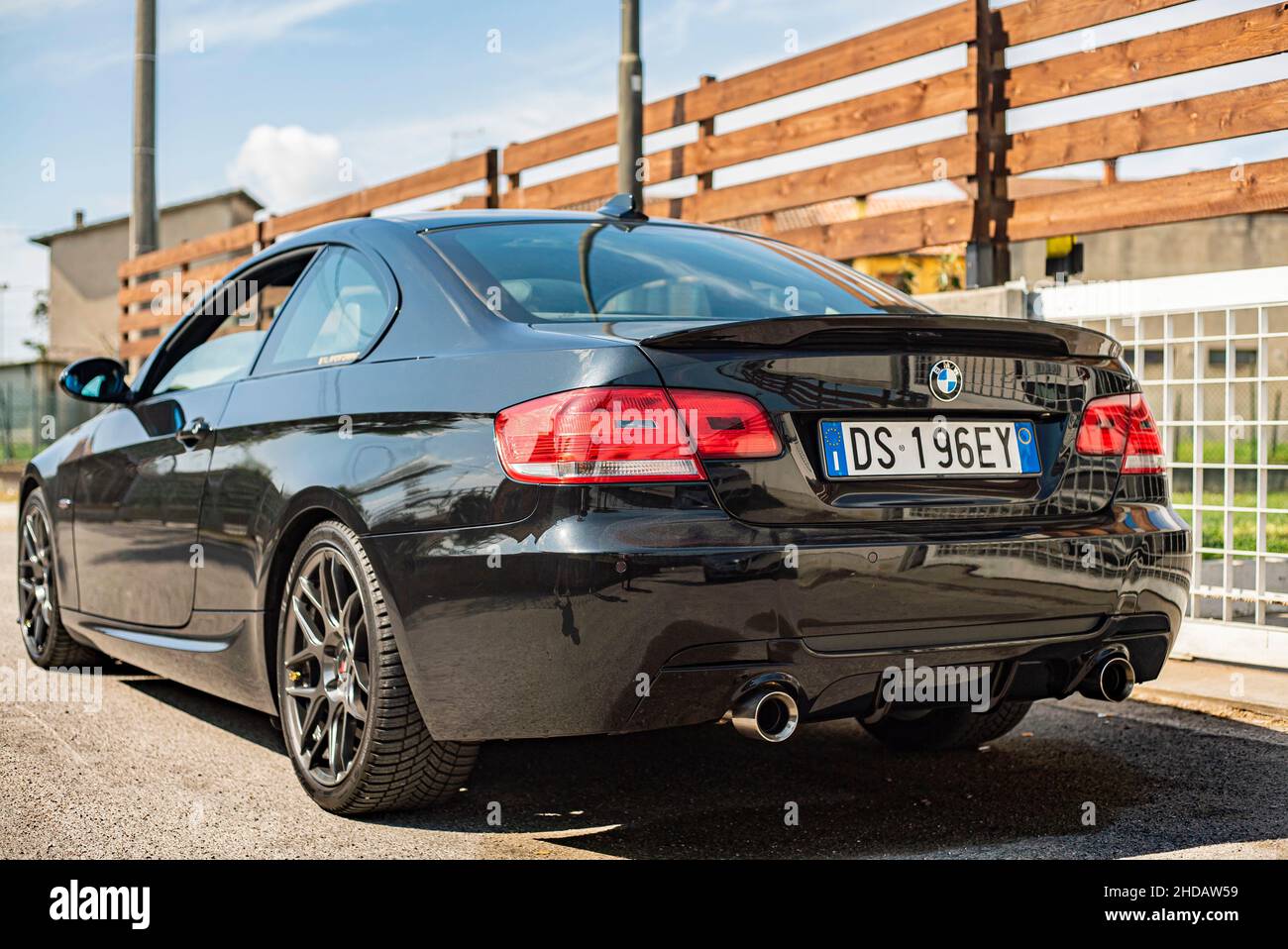 Fast transportation hi-res stock photography and images - Alamy