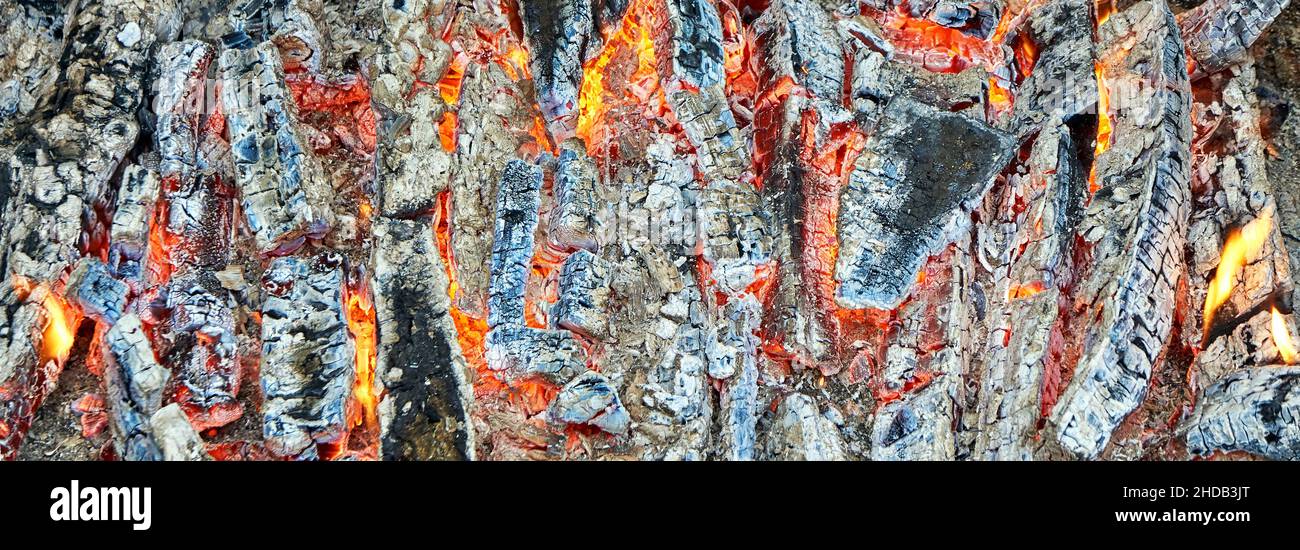 Fire sparks from campfire ash hi-res stock photography and images - Alamy