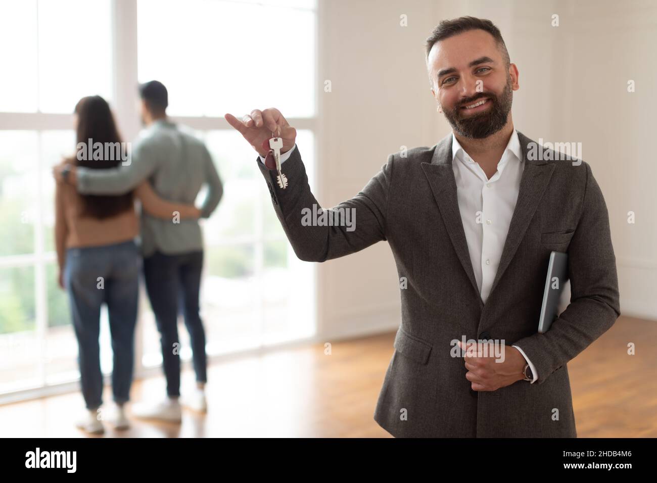 Portrait real estate agent hi-res stock photography and images - Alamy