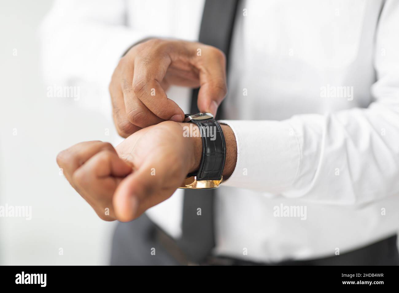 Men expensive suit hand hi-res stock photography and images - Alamy