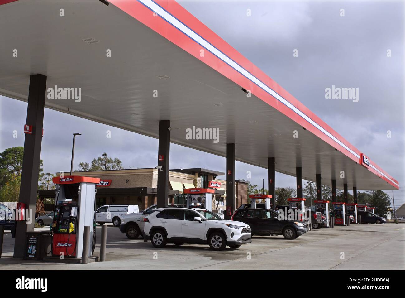 Vehicles at large gas station Stock Photo - Alamy