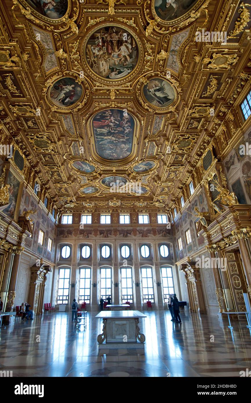 Augsburg, Germany: the city hall of Augsburg - magnificent ceiling in ...