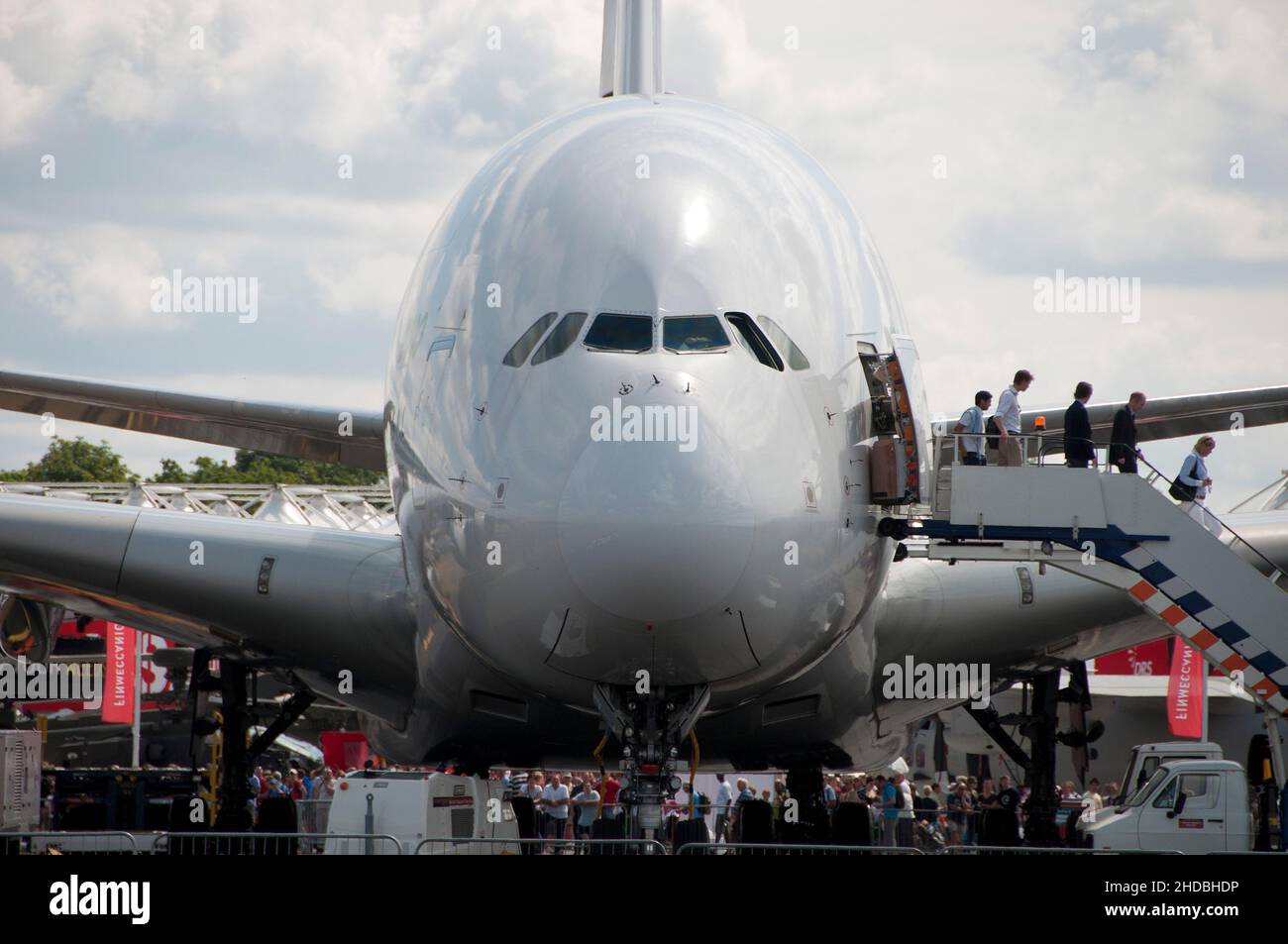 Airbus a380 passenger jet hi-res stock photography and images - Alamy