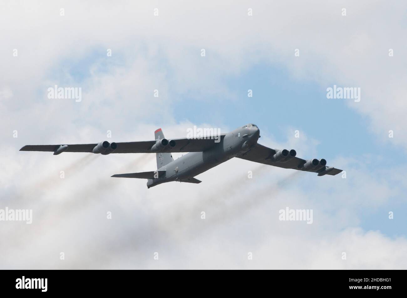 B 52h jet hi-res stock photography and images - Alamy