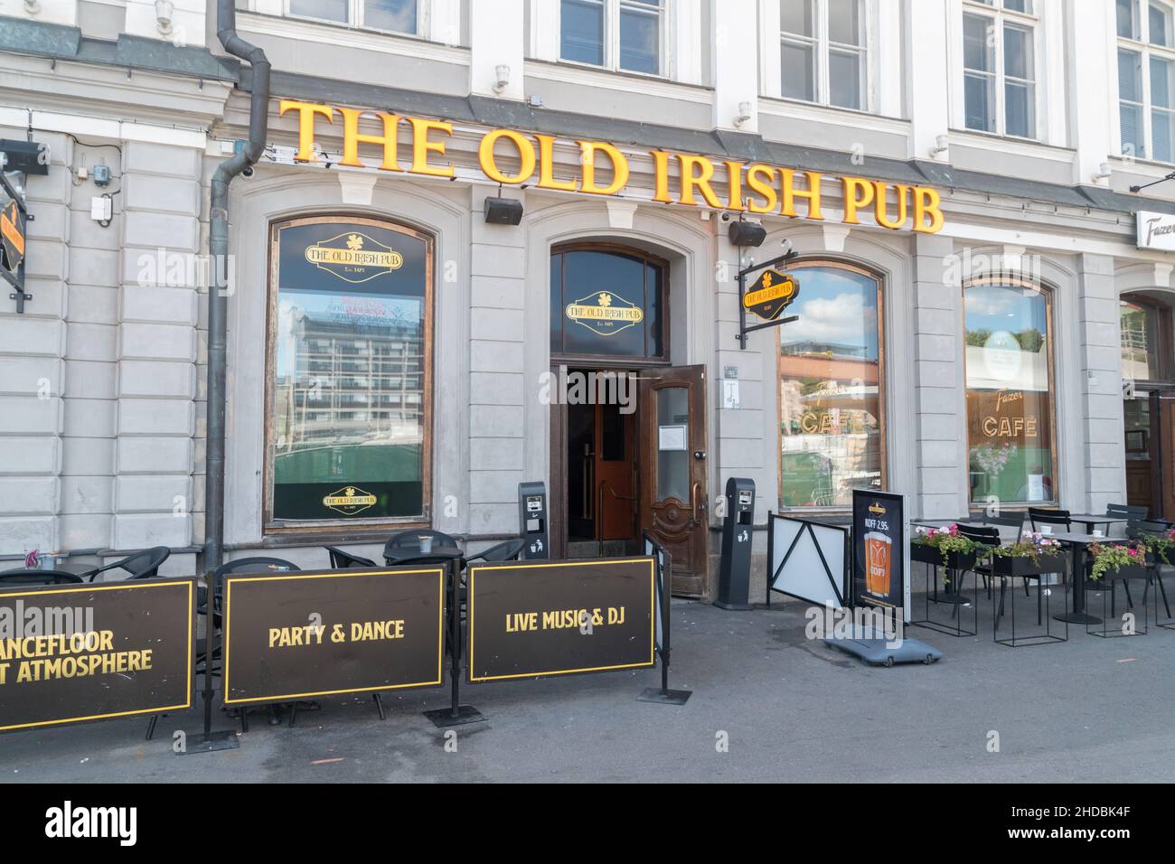 Old irish pub hi-res stock photography and images - Alamy