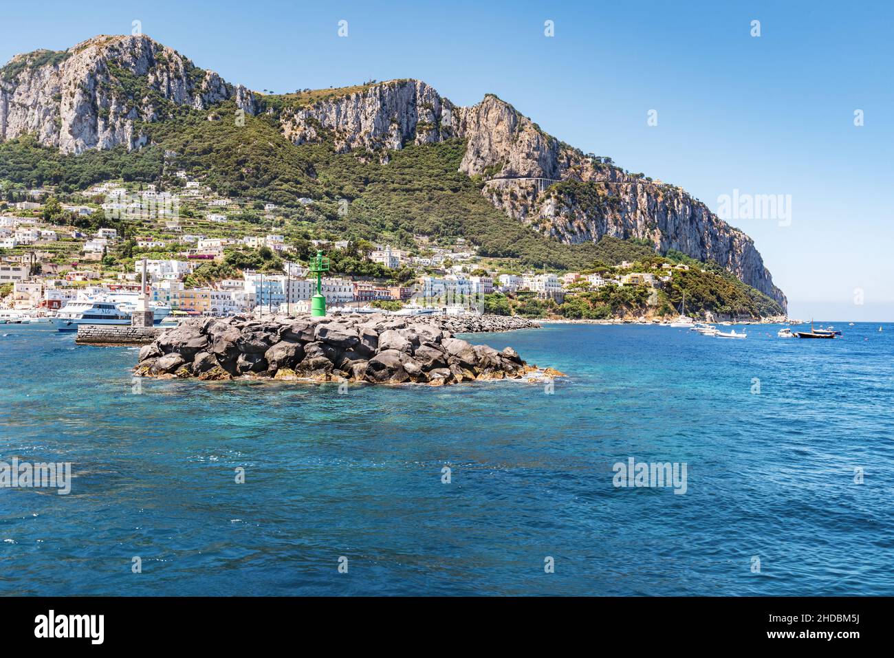 Entering port capri island naples hi-res stock photography and images ...