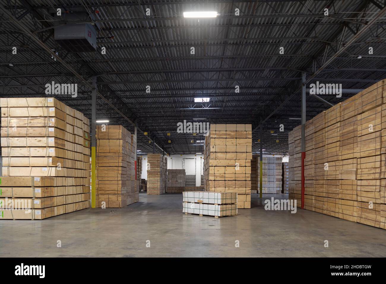 Plywood distribution warehouse Stock Photo - Alamy
