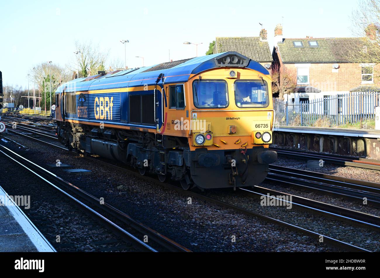 Tonbridge station background hi-res stock photography and images - Alamy