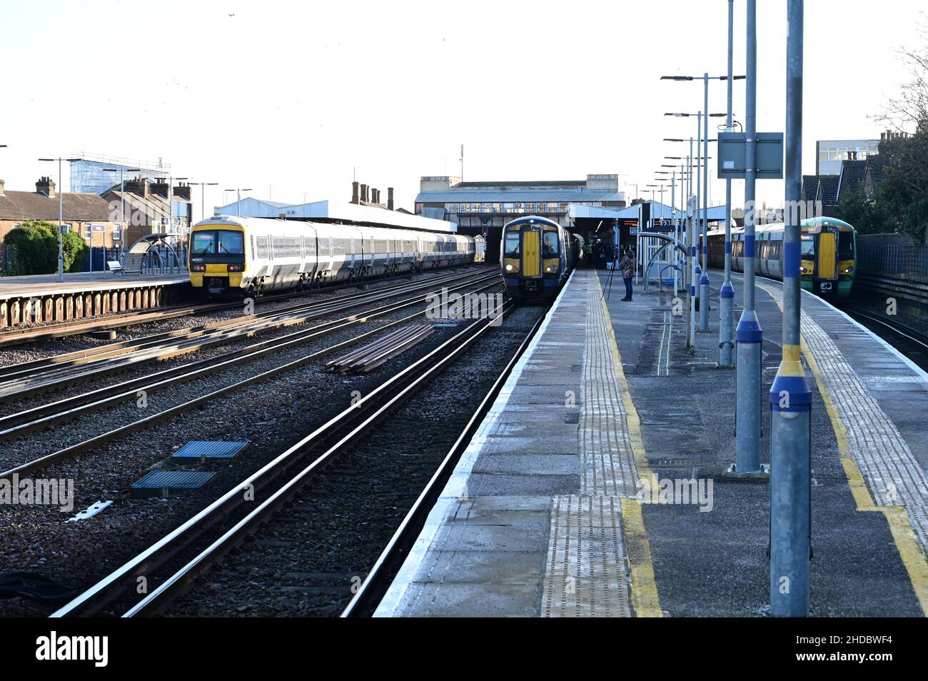 Trains at Tonbridge railway station Stock Photo - Alamy