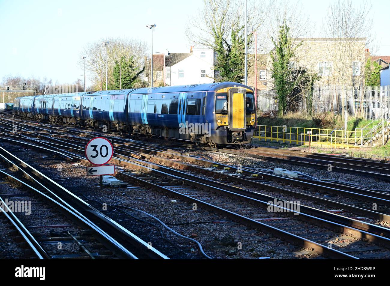 Class 375 train hi-res stock photography and images - Alamy