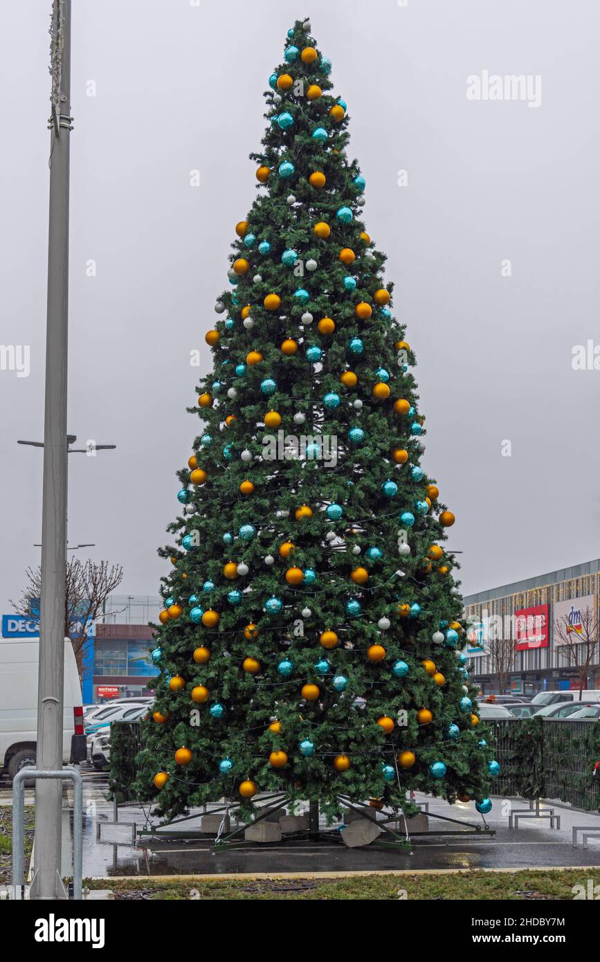 Season 10 2021 hi-res stock photography and images - Alamy