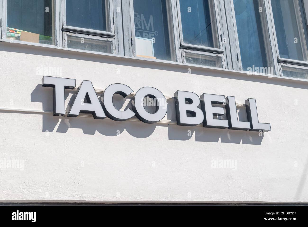 Taco bell sign hi-res stock photography and images - Alamy