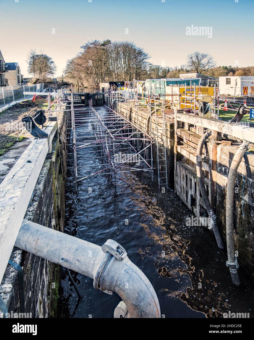 Lock 31 on the Leeds Liverpool canal @ Eshton Rd in Gargrave.The lock ...