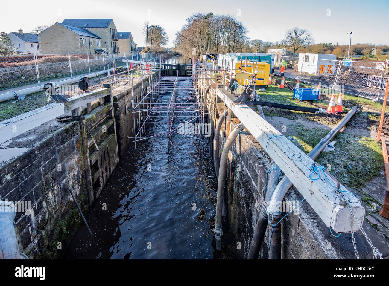 Lock 31 on the Leeds Liverpool canal @ Eshton Rd in Gargrave.The lock ...