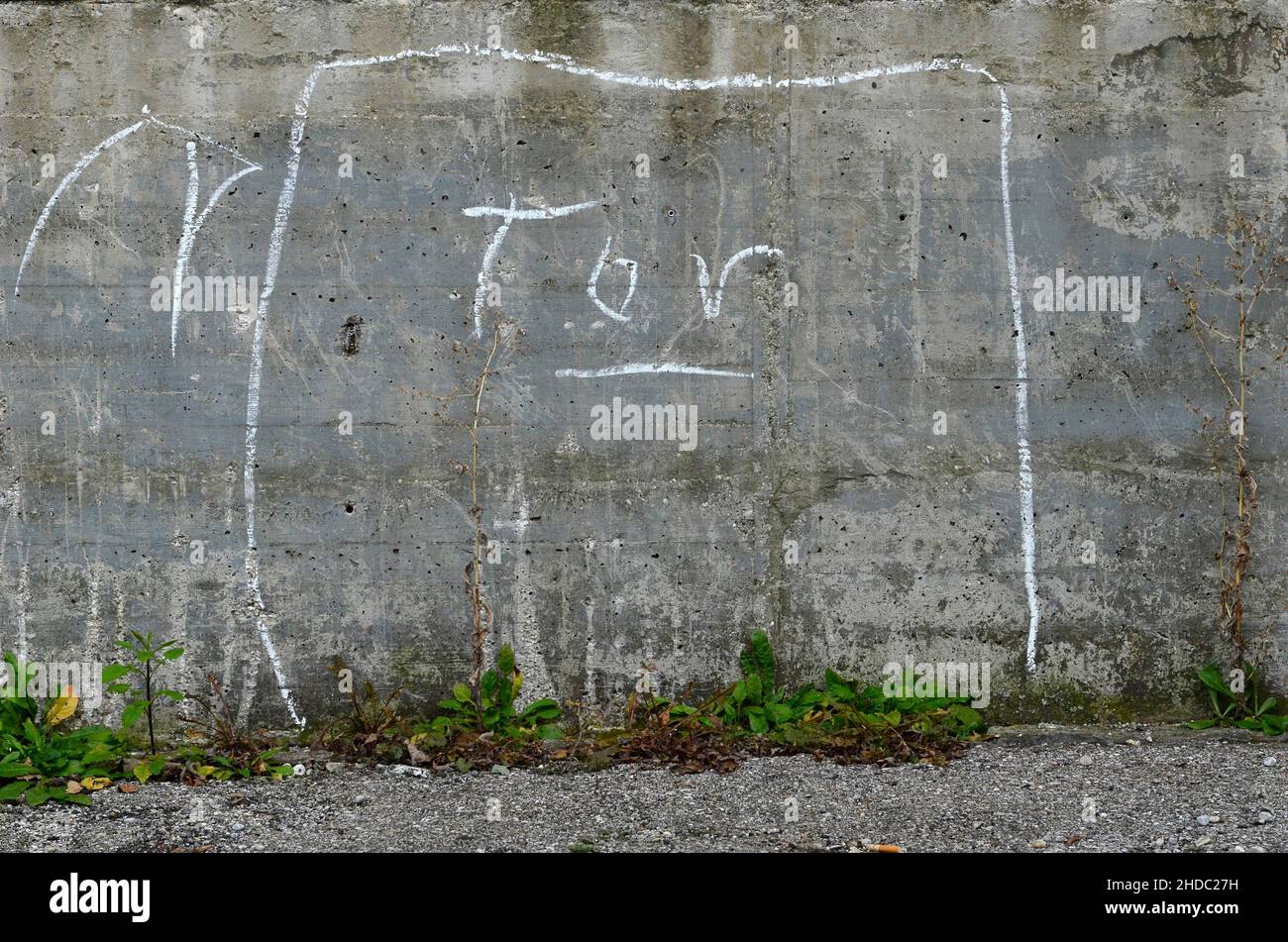 Gate painted with chalk on house wall Stock Photo - Alamy