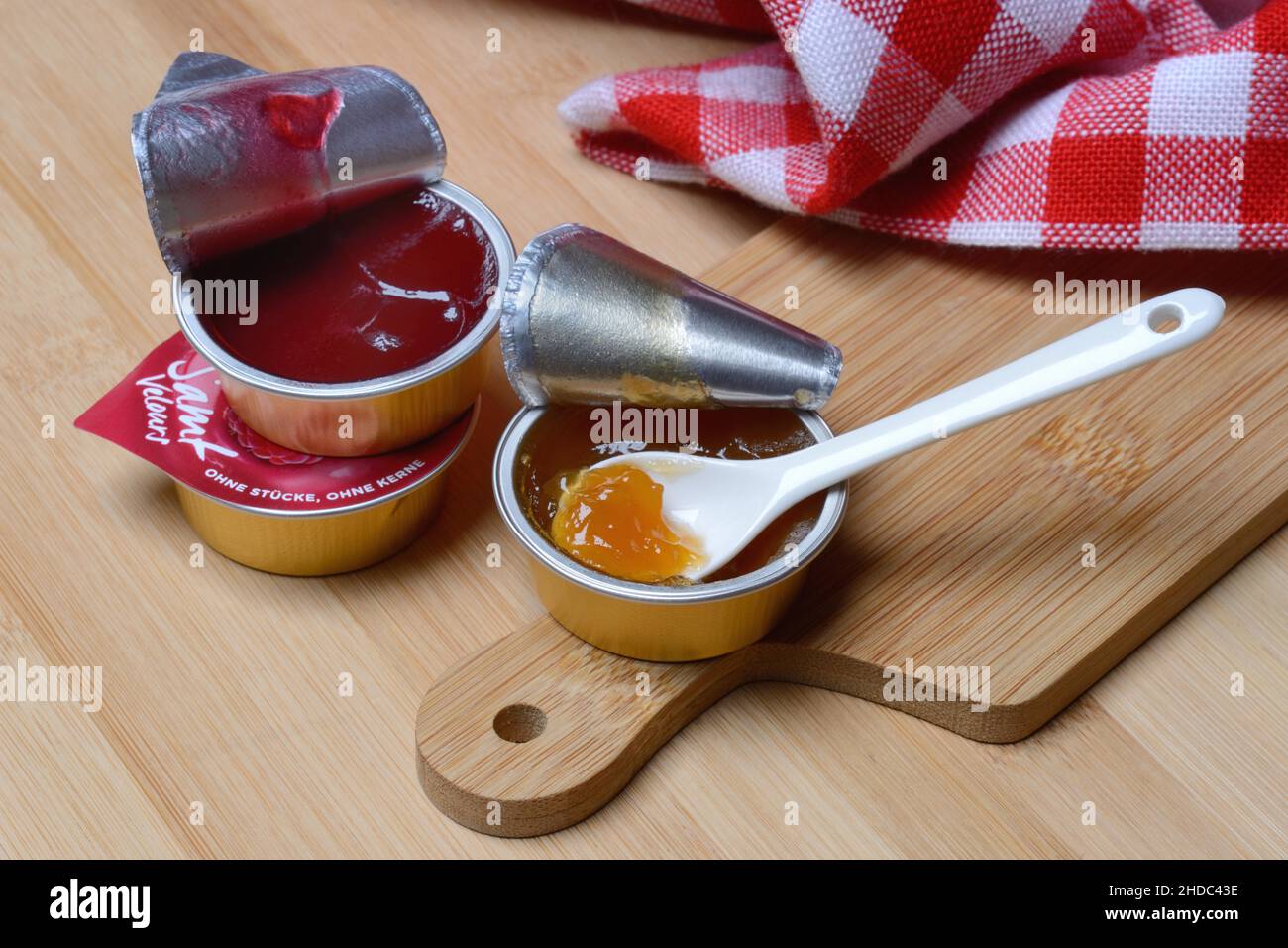 Jam pack hi-res stock photography and images - Alamy