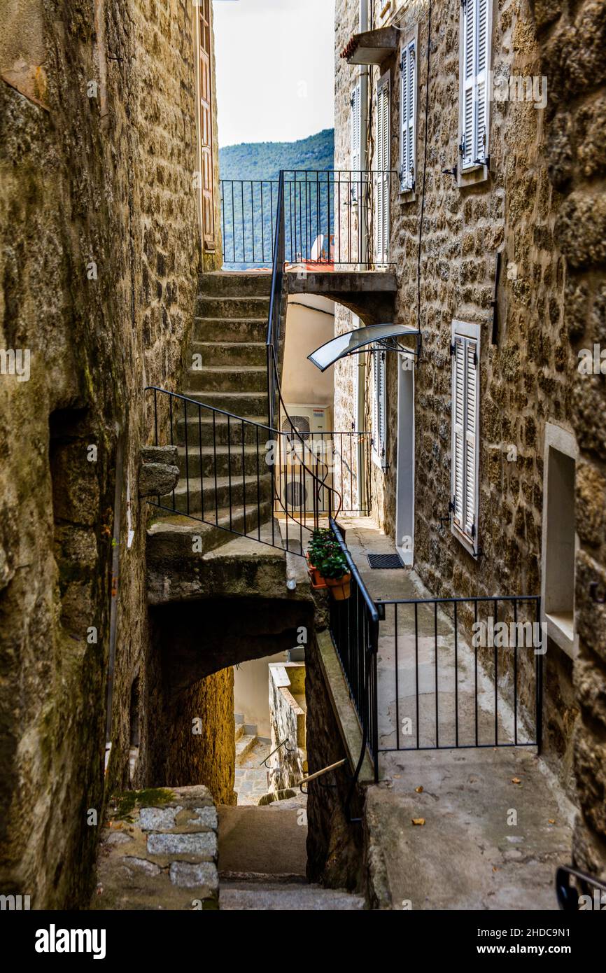 Narrow steep stairs hi-res stock photography and images - Alamy