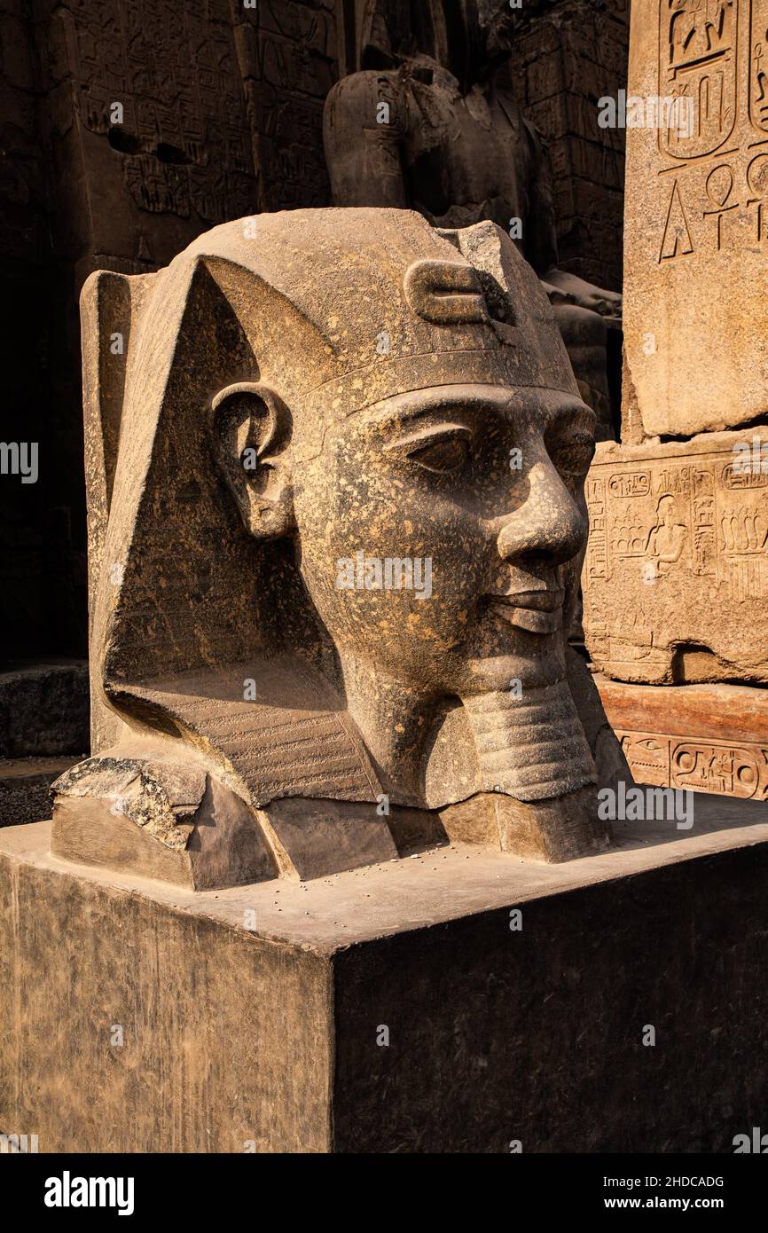 Pylon head hi-res stock photography and images - Alamy