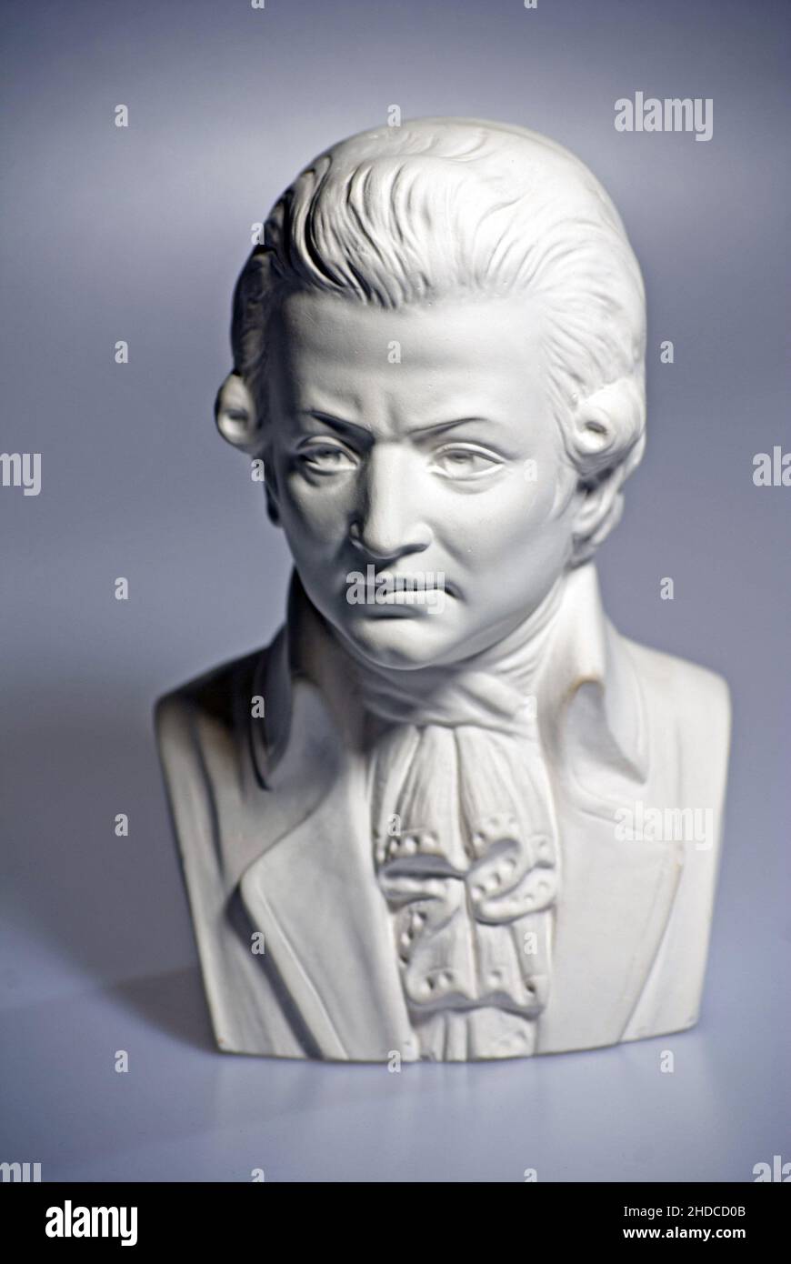 Mozart Gips-Bueste, Komponist, 1756 - 1791 Stock Photo - Alamy