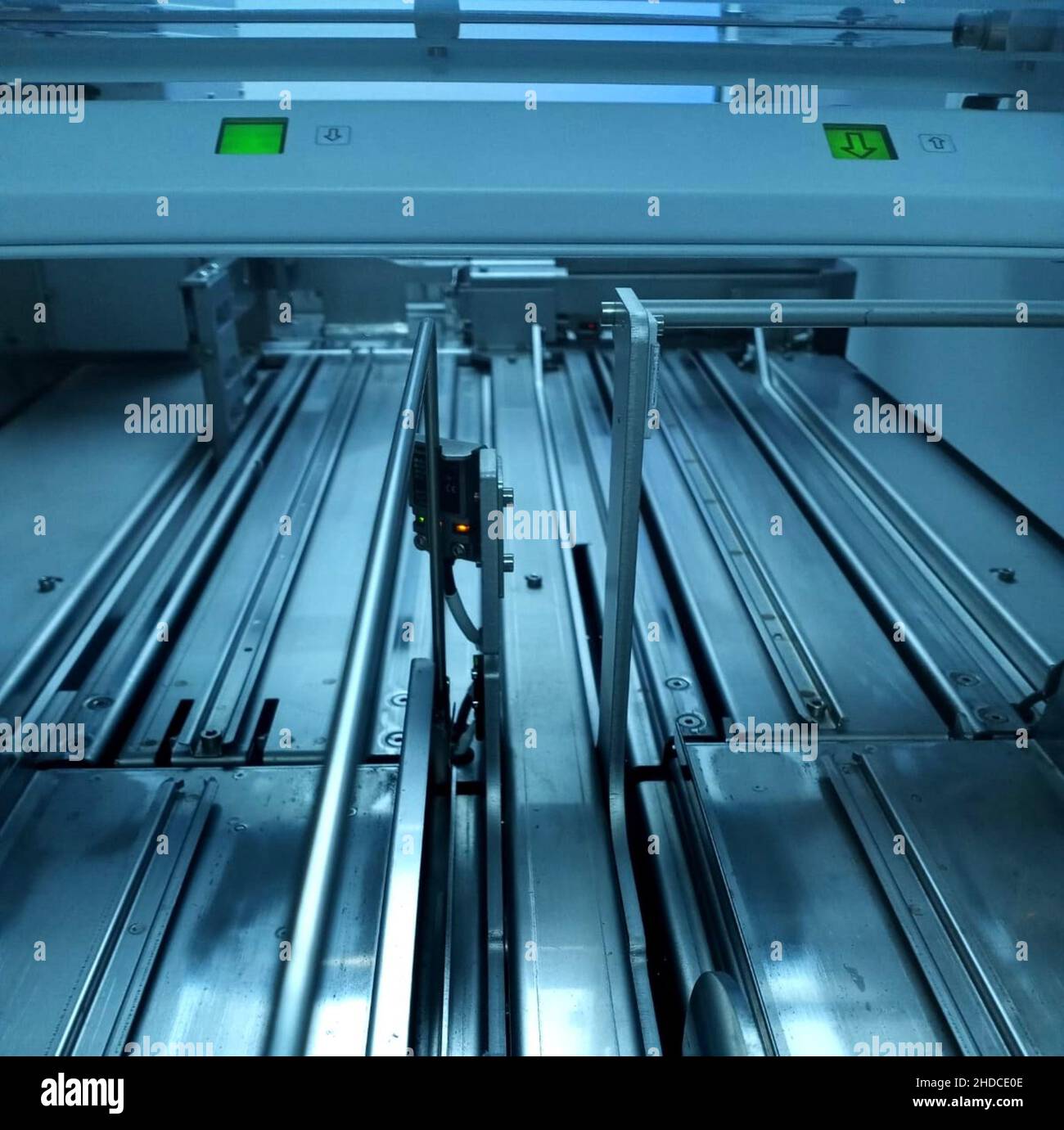 State-of-the-art computerized clinical sample processor Stock Photo - Alamy