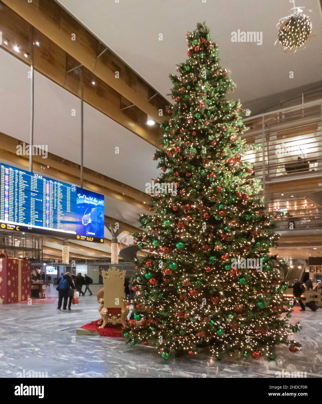 Oslo airport christmas hi-res stock photography and images - Alamy