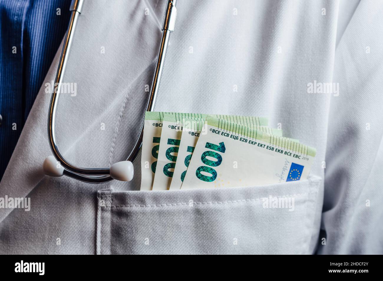 Bribing doctors hi-res stock photography and images - Alamy