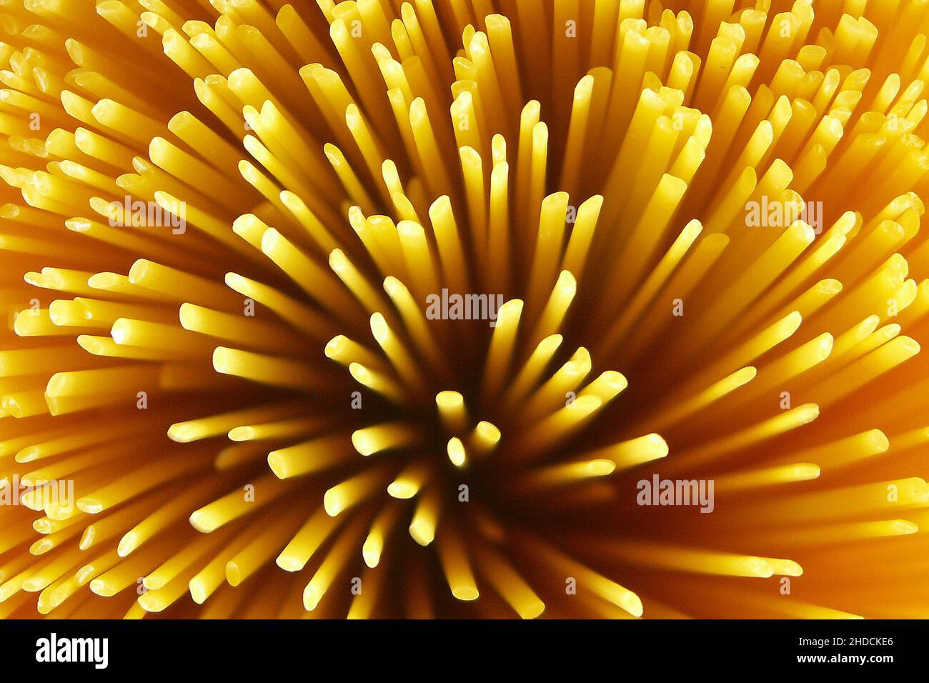 Spaghetti essen italien hi-res stock photography and images - Alamy