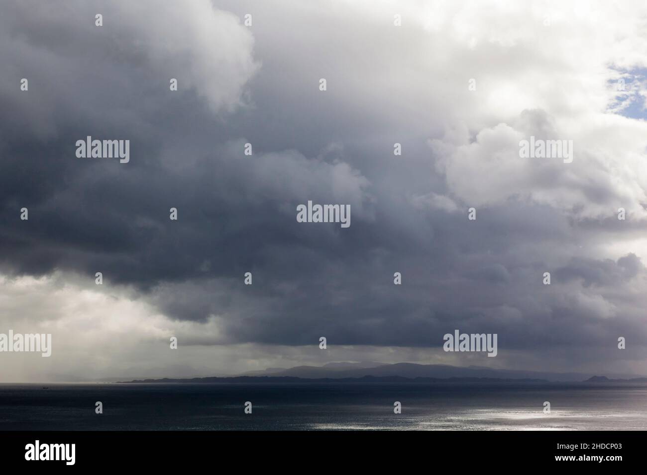Thunderstorms scotland hi-res stock photography and images - Alamy