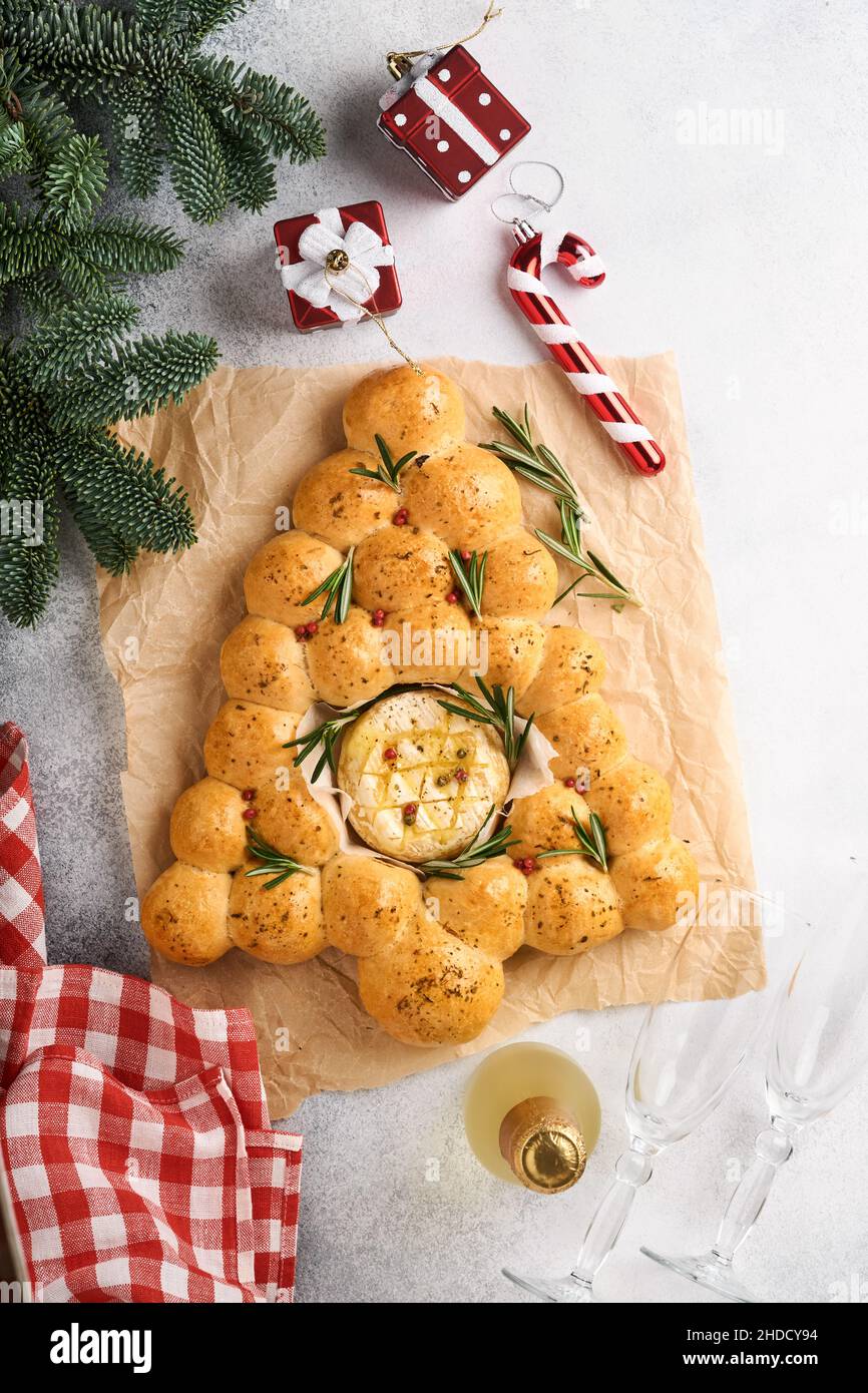 Rosemary tree hi-res stock photography and images - Alamy