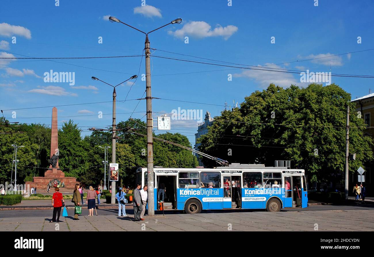 Victory square soviet hi-res stock photography and images - Alamy