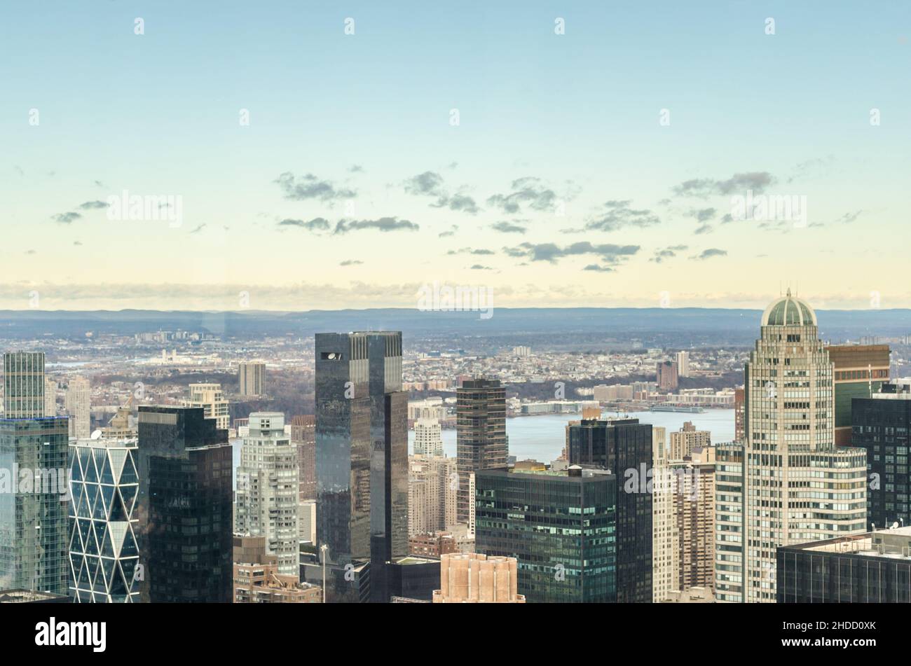 Aerial midtown manhattan buildings top hi-res stock photography and ...