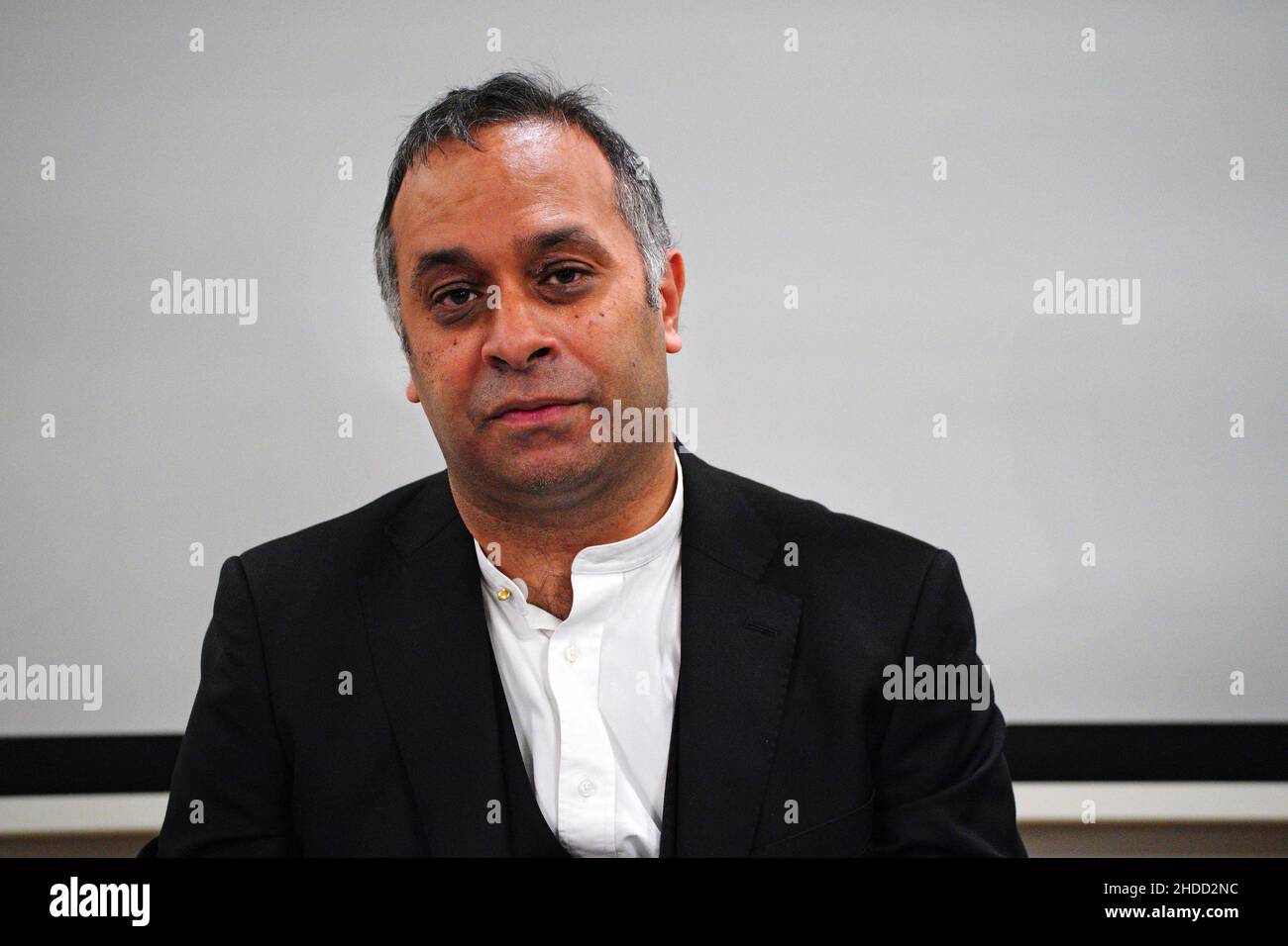 Milo ponsford hi-res stock photography and images - Alamy