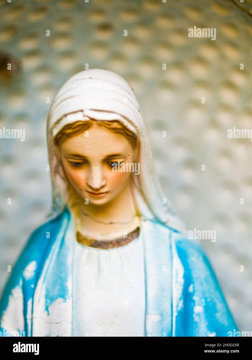 Virgin Mary Statue Close-up Stock Photo - Alamy