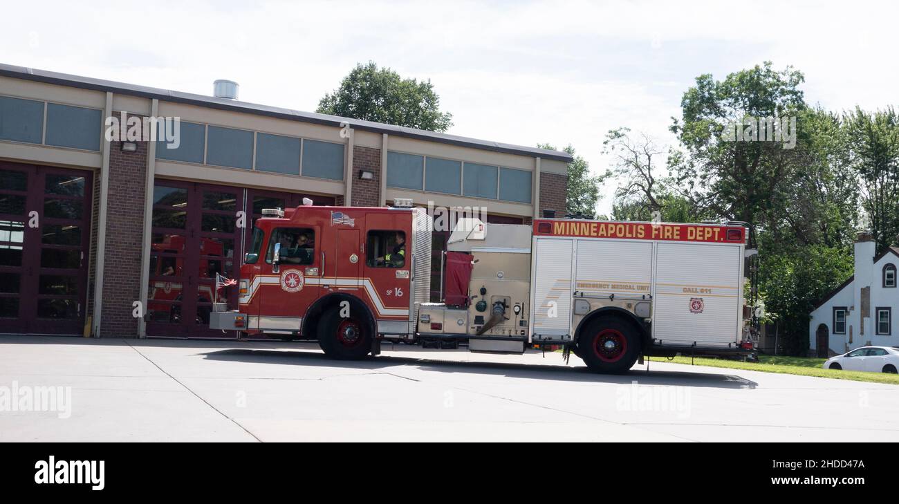 Minneapolis Fire Station with a firetruck in the driveway. Minneapolis ...