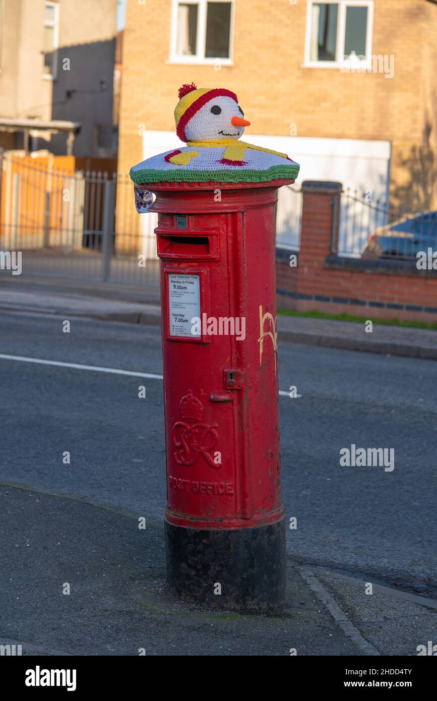 Banksy knitters hi-res stock photography and images - Alamy