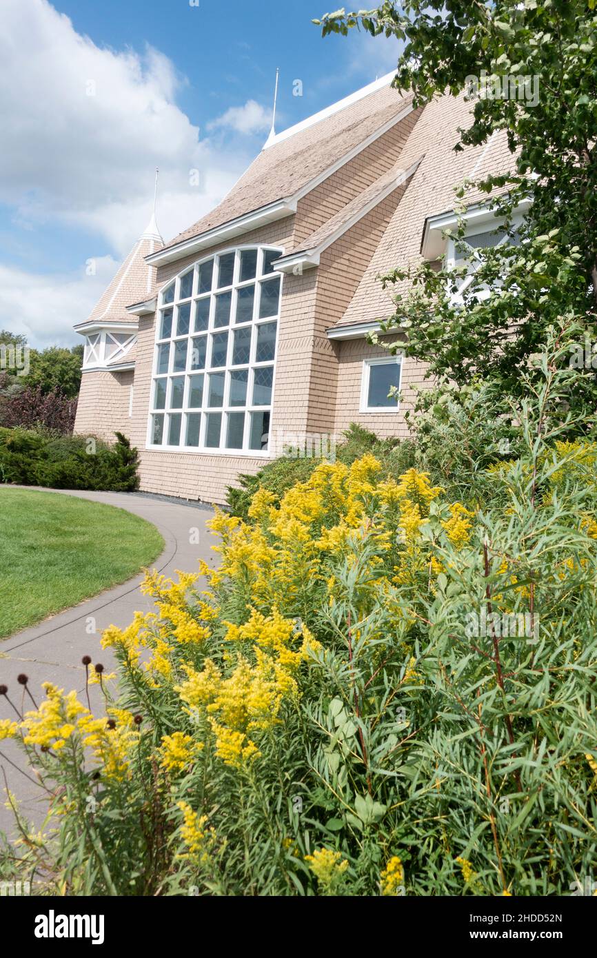 Lake harriet bandshell hi-res stock photography and images - Alamy