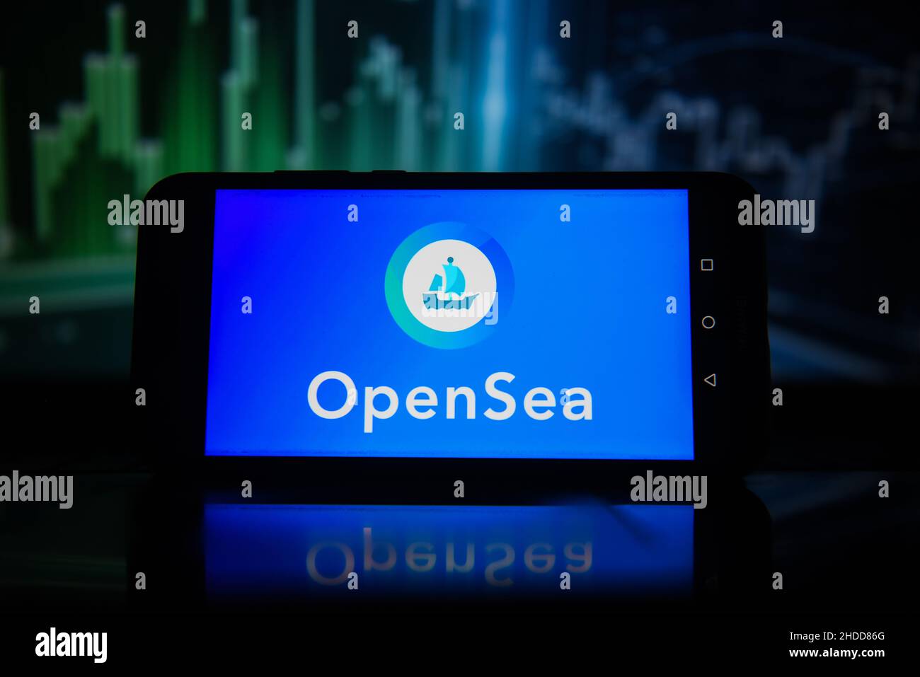 Opensea logo hi-res stock photography and images - Alamy