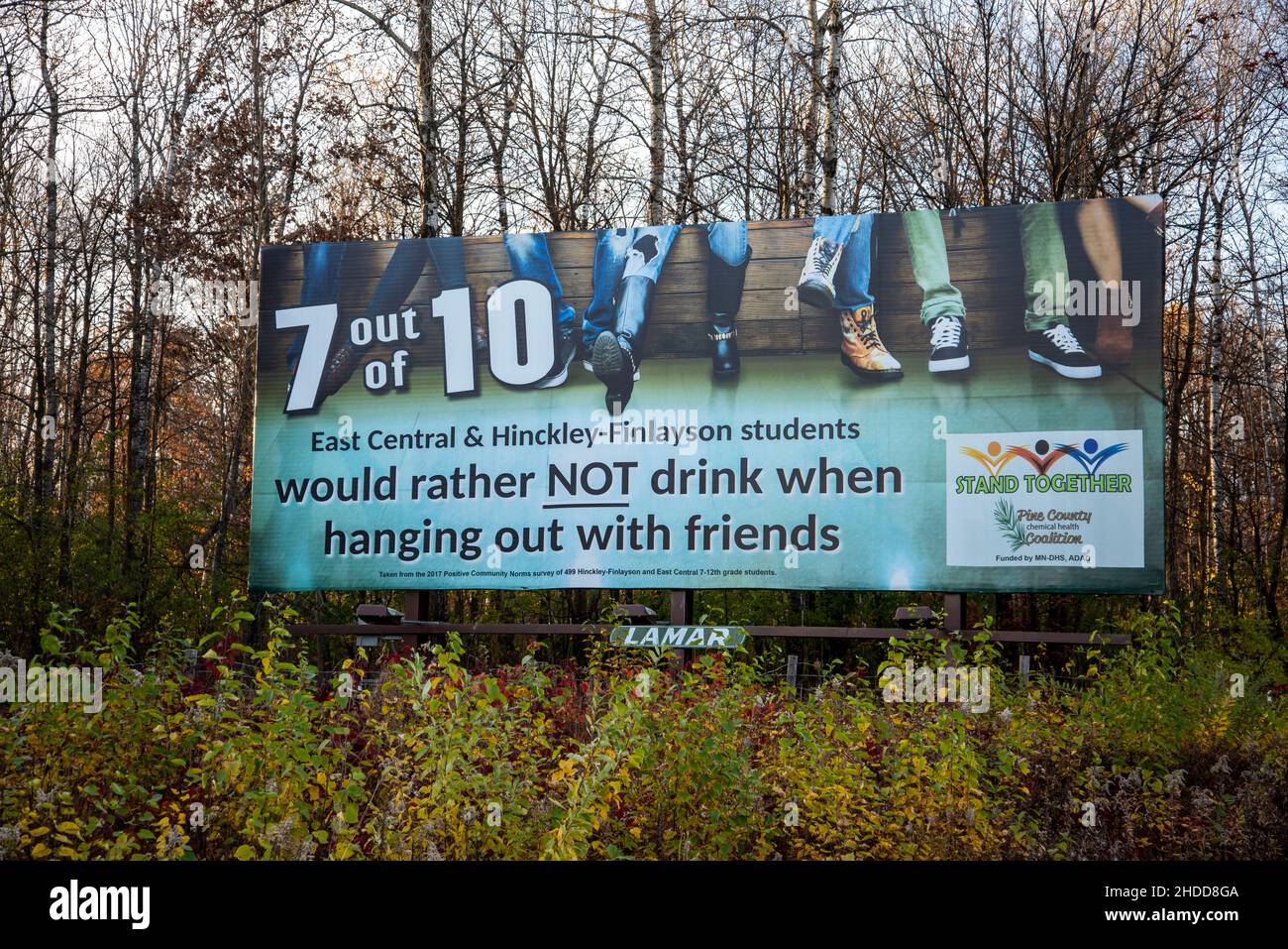 Sandstone; Minnesota. Anti-teenage drinking sign Stock Photo - Alamy