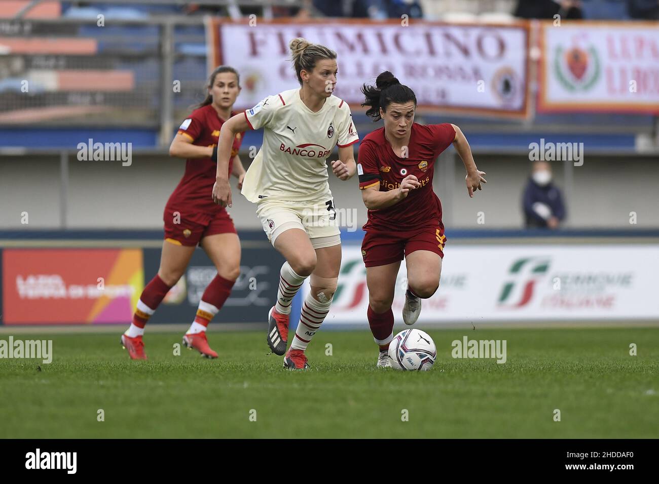 Valeria Pirone of AS Roma Women and Laura Sylvie Claudia Agard of A.C ...
