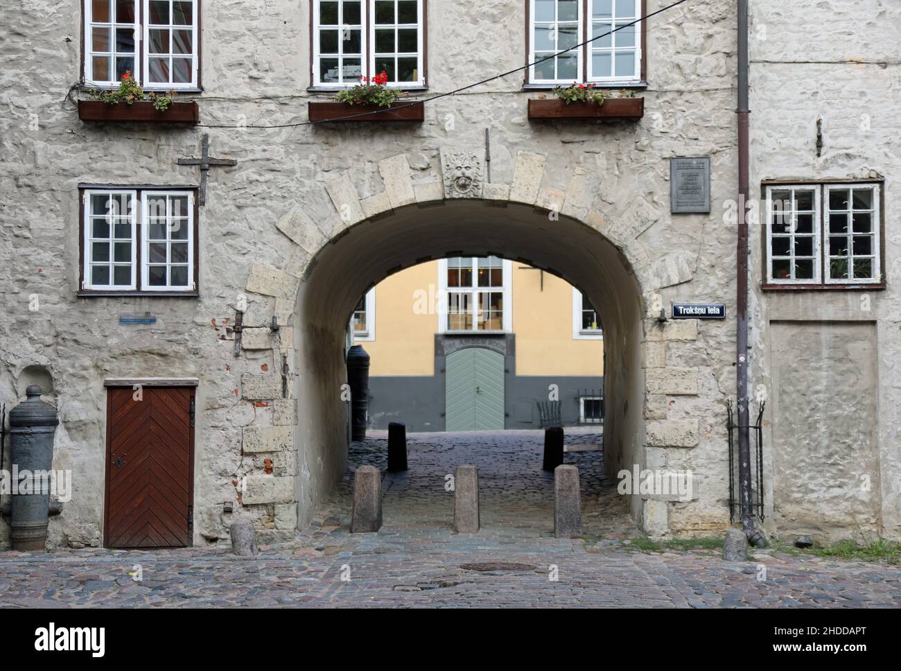 Swedish Gate built in the old town walls of Riga in 1698 Stock Photo ...