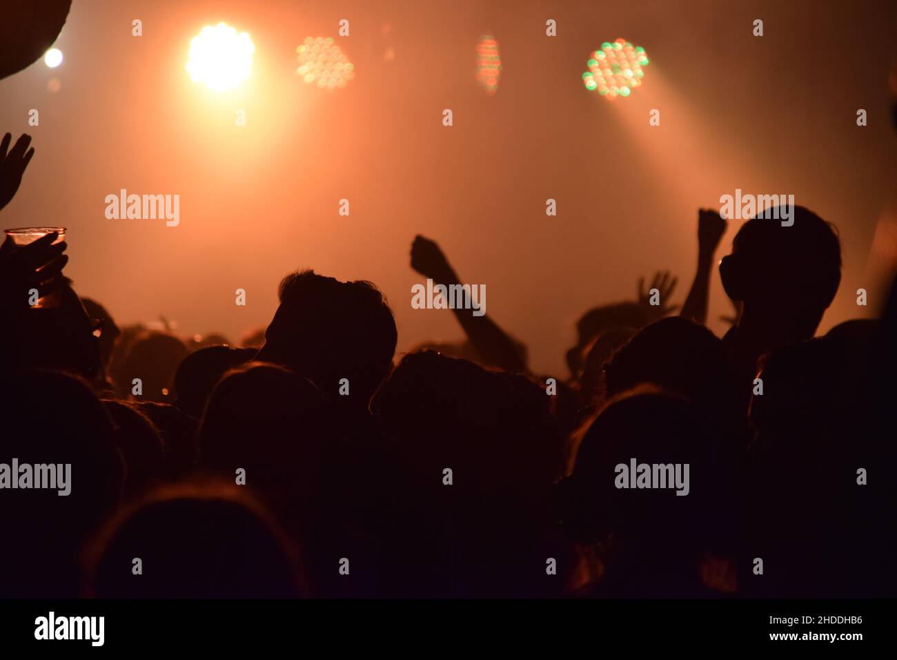 Reverse silhouette image of Dancers in a nightclub Stock Photo - Alamy