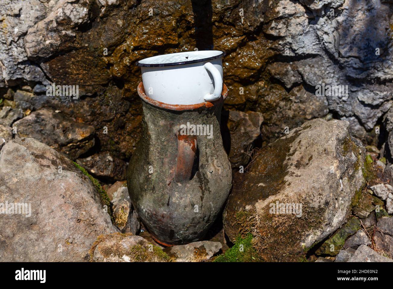 Old vintage porcelain water jug hi-res stock photography and images - Alamy