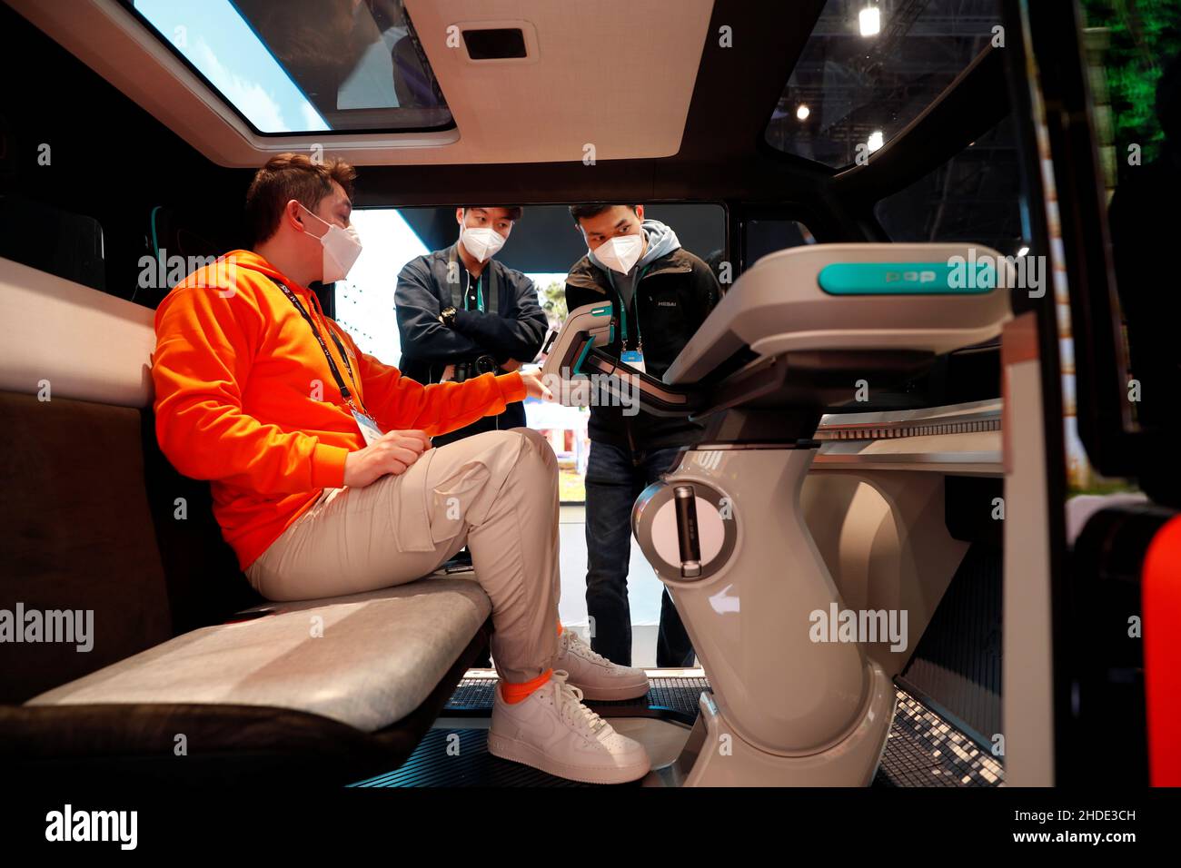 Exhibitor booth hi-res stock photography and images - Alamy