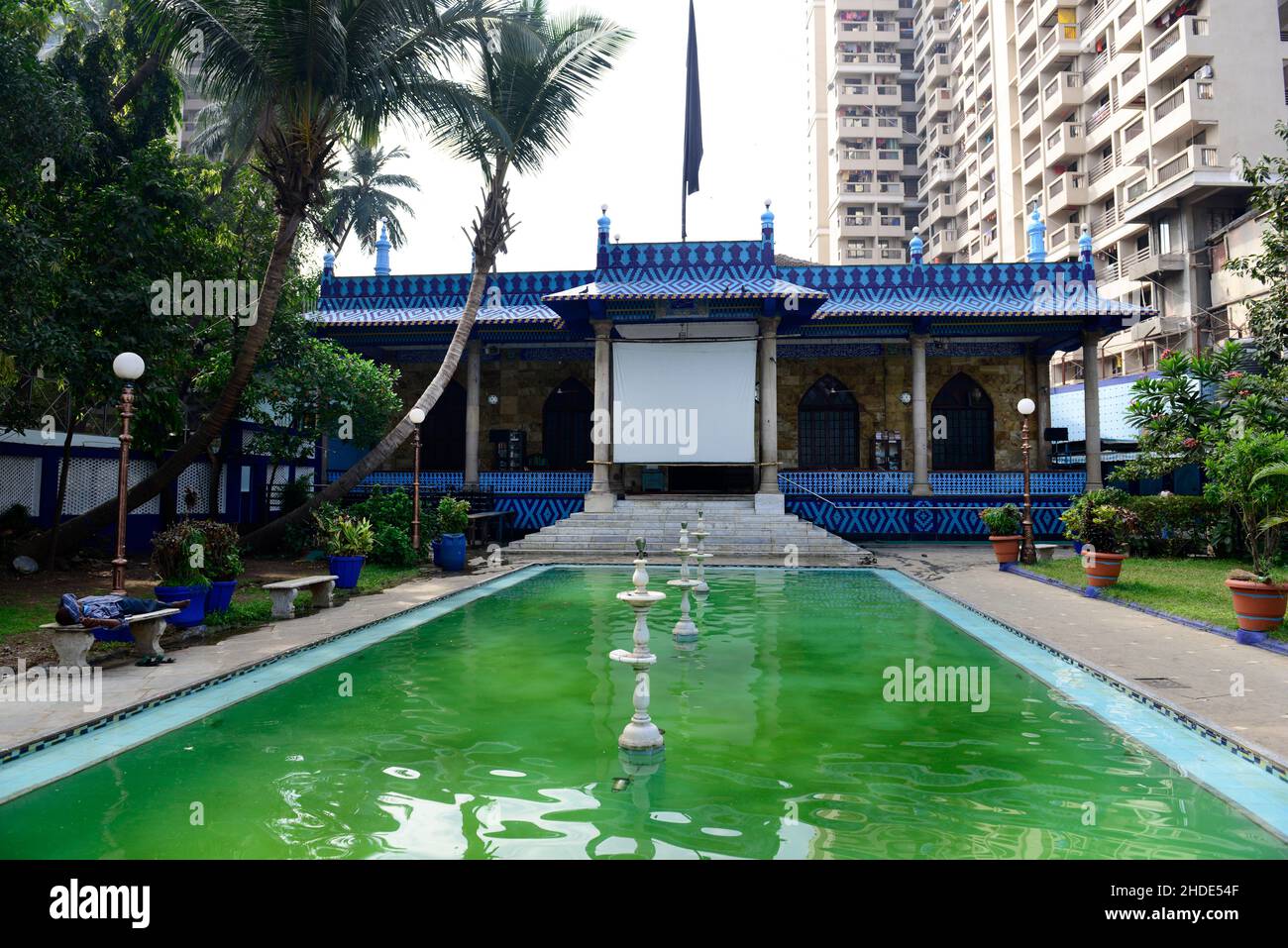 The Iranian mosque at Imamwada Bhendi Bazar in Mumbai, India Stock ...