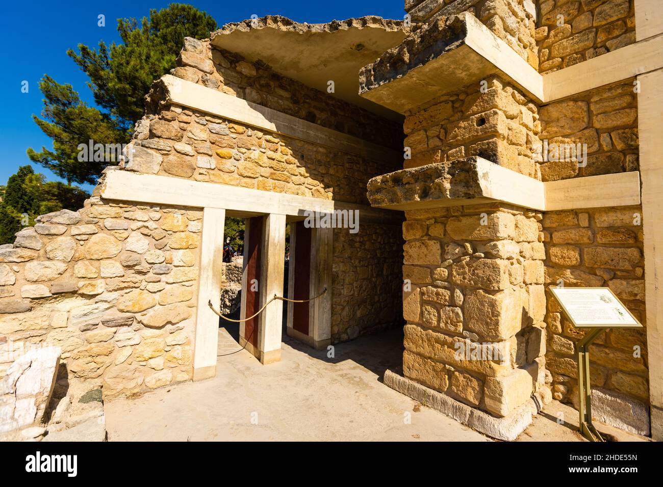Palace of knossos panorama hi-res stock photography and images - Alamy