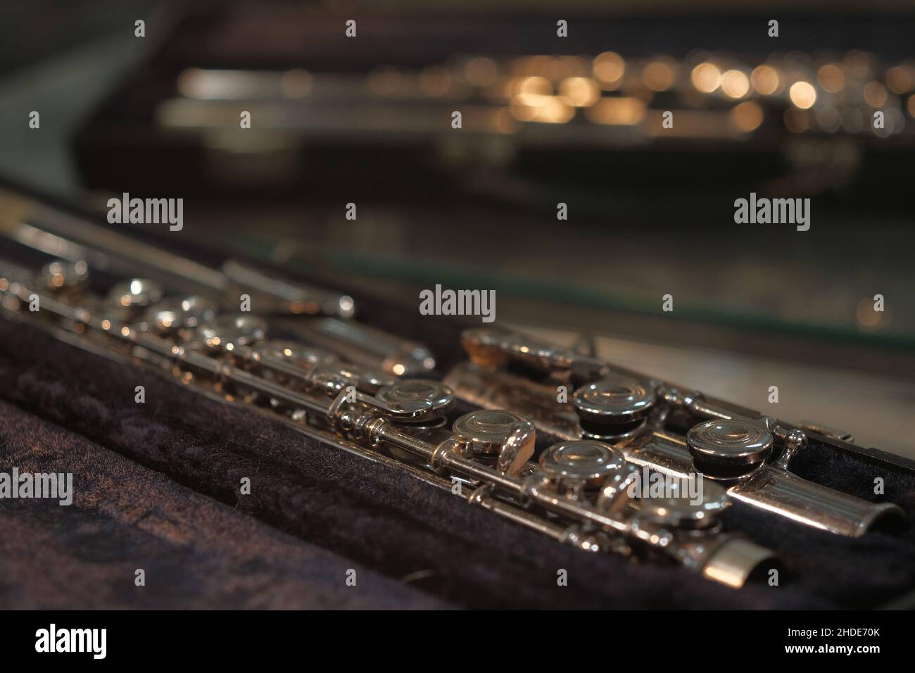 Silver flute hi-res stock photography and images - Alamy
