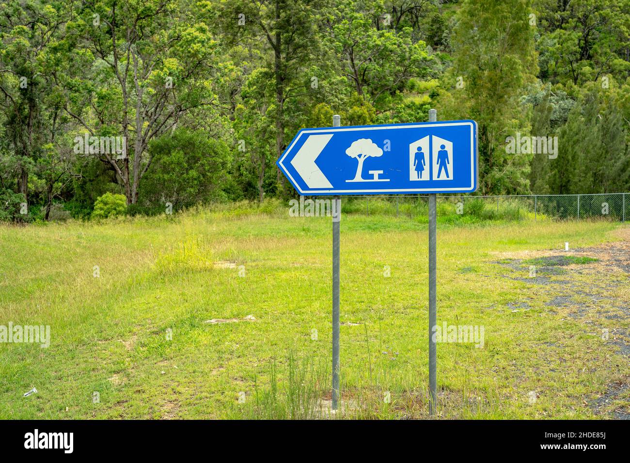 Australian road sign for toilets and picnic areas Stock Photo - Alamy