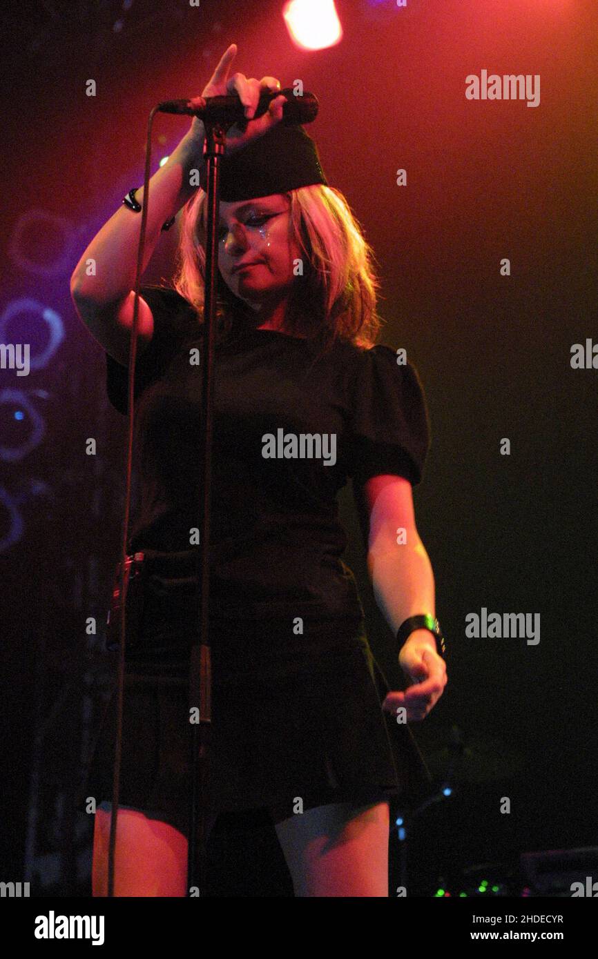 Singer alison goldfrapp hi-res stock photography and images - Alamy