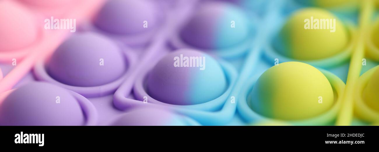 Child bubble wrap hi-res stock photography and images - Alamy